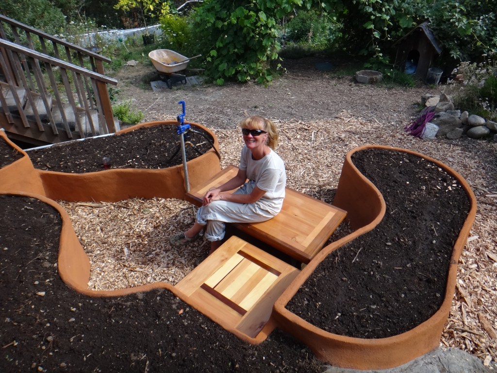 Concrete Curvy beds – Are these Green? | Eco-Sense